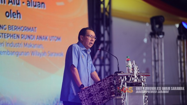 Sarawak Bangunkan Skim Tanaman Padi Berskala Besar - RAKAN Sarawak