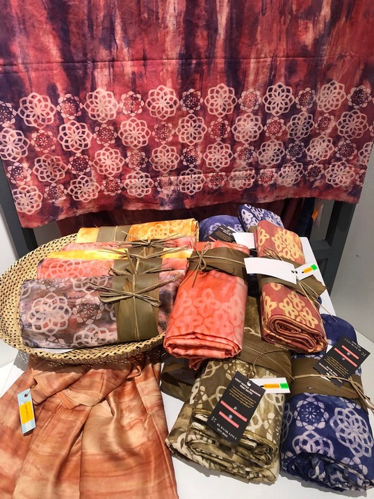 Batik Linut: Harnessing the Fruit of Craft Innovation | RAKAN Sarawak